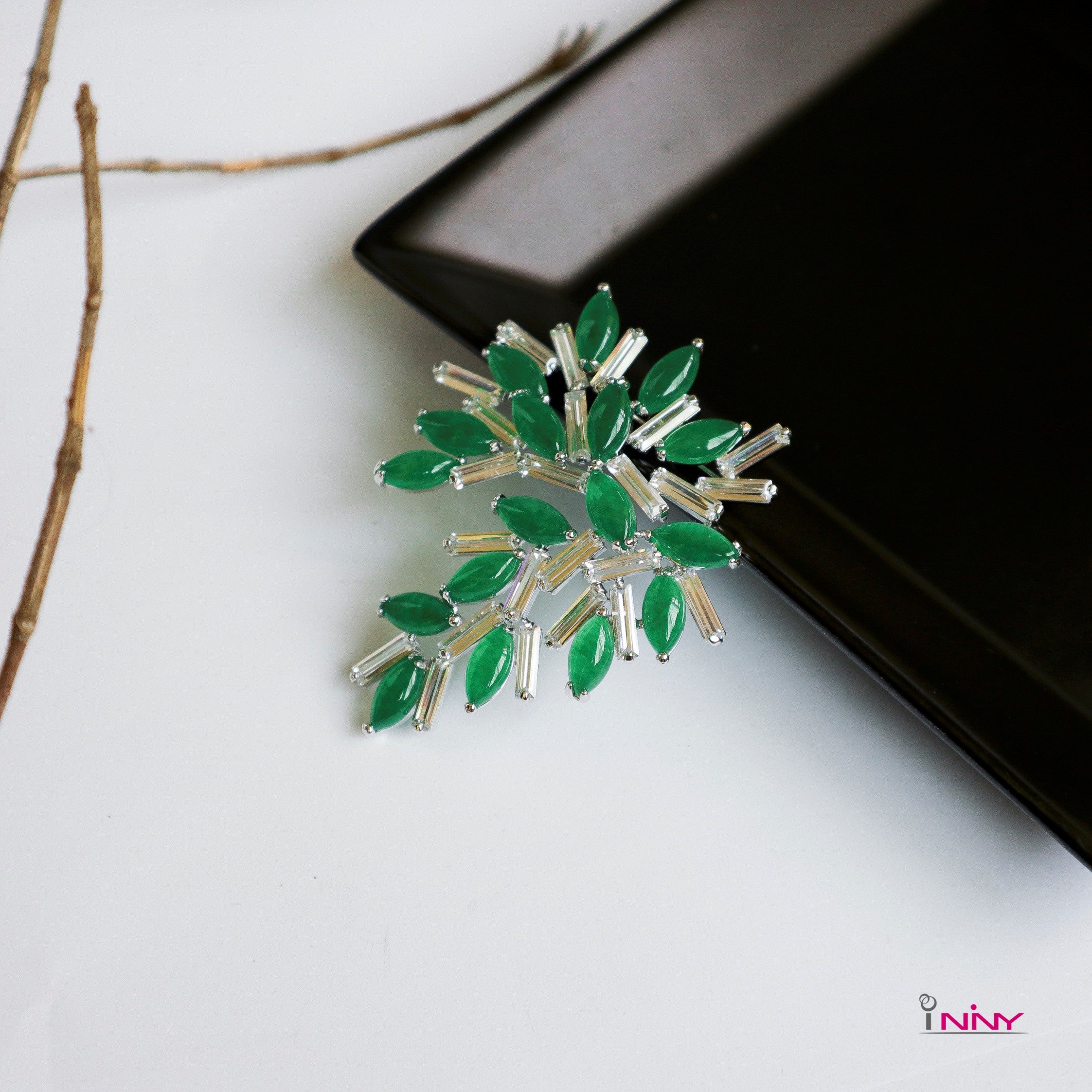 Marquee Green Aventurine Brooch – ininygem